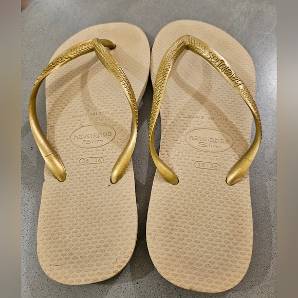 Havaianas | Shoes | Havaianas Slim Flip Flops Golden Sun 3536 | Poshmark